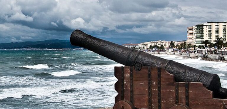 Qué hacer y qué ver en Torrox, Málaga: razones por las que visitar este ...